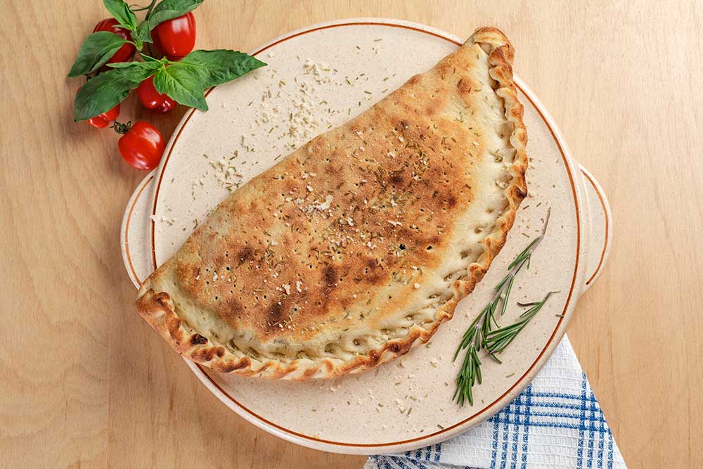 Calzone Con Pollo - Fabio Pizza